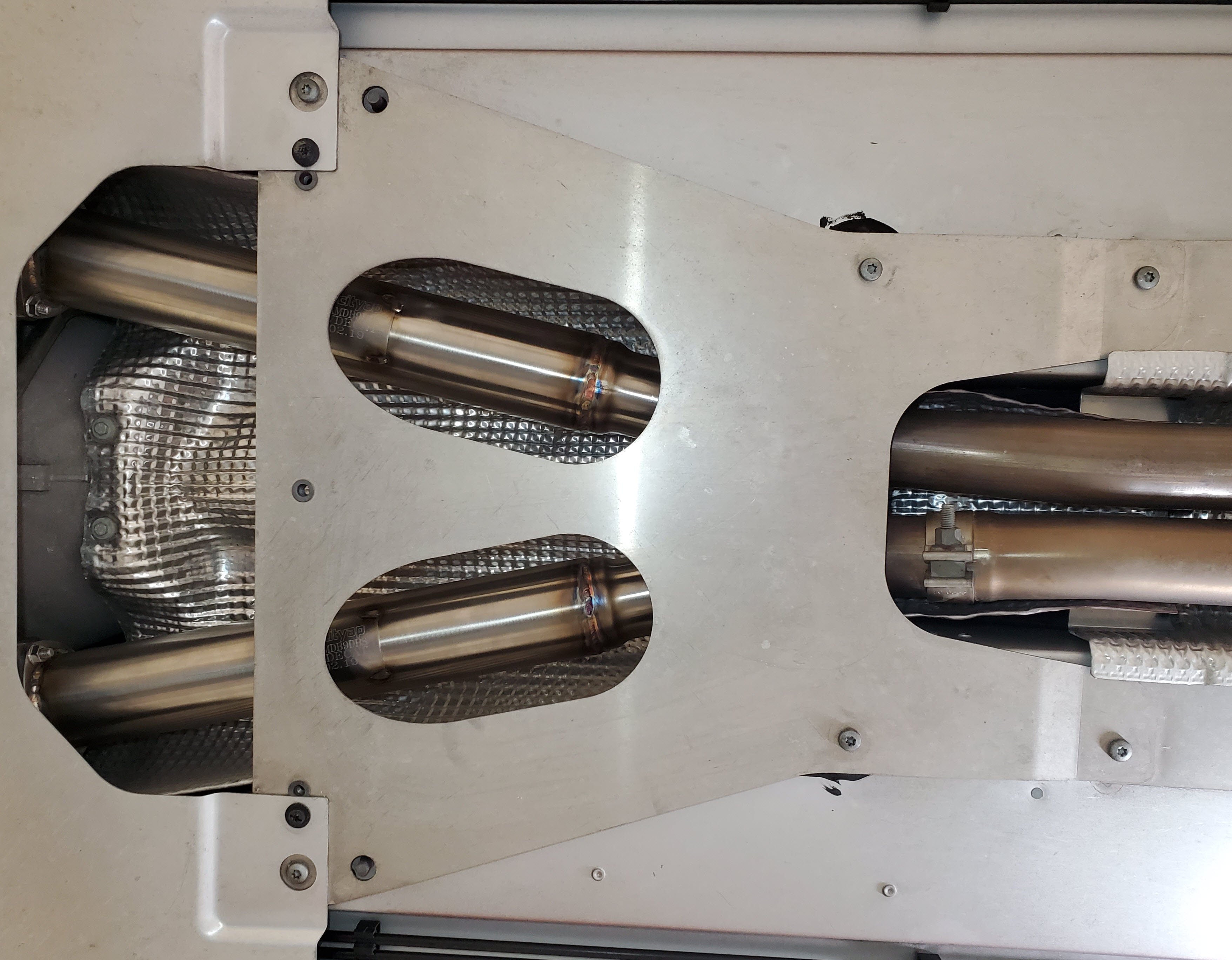 Installing the Shear Panel in an Aston Martin DB9 – Aston 1936